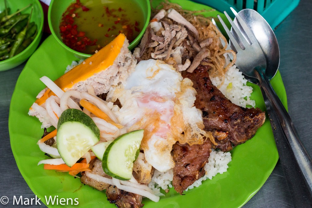 Com Tam Ba Ghien - The Grand Slam of All Vietnamese Food